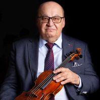 Adam Kostecki - Konzertviolinist - Die offizielle website